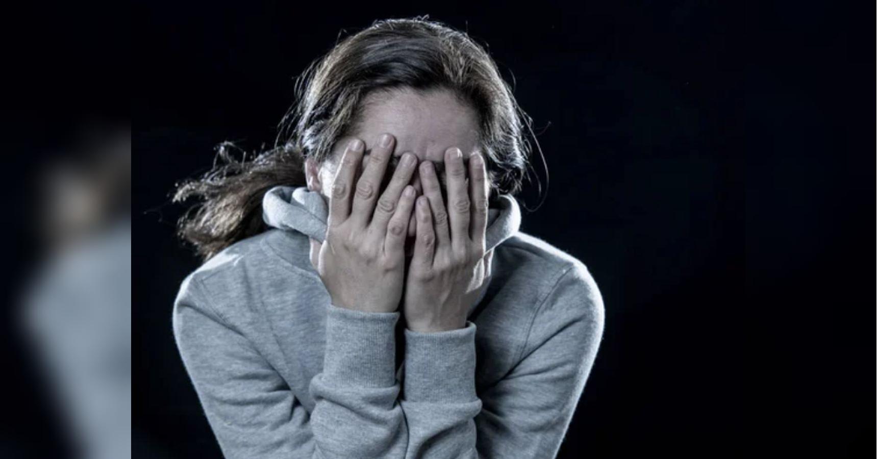 Тривога після нічного обстрілу – психолог розповіла як можна допомогти ...